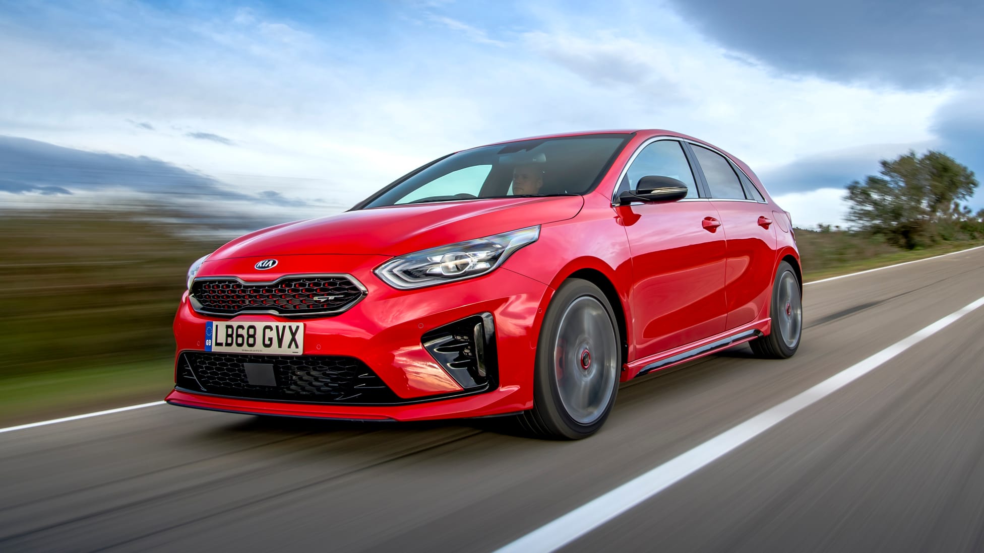 Kia Proceed GT and Ceed GT review: 201bhp hot hatch twins tested ...