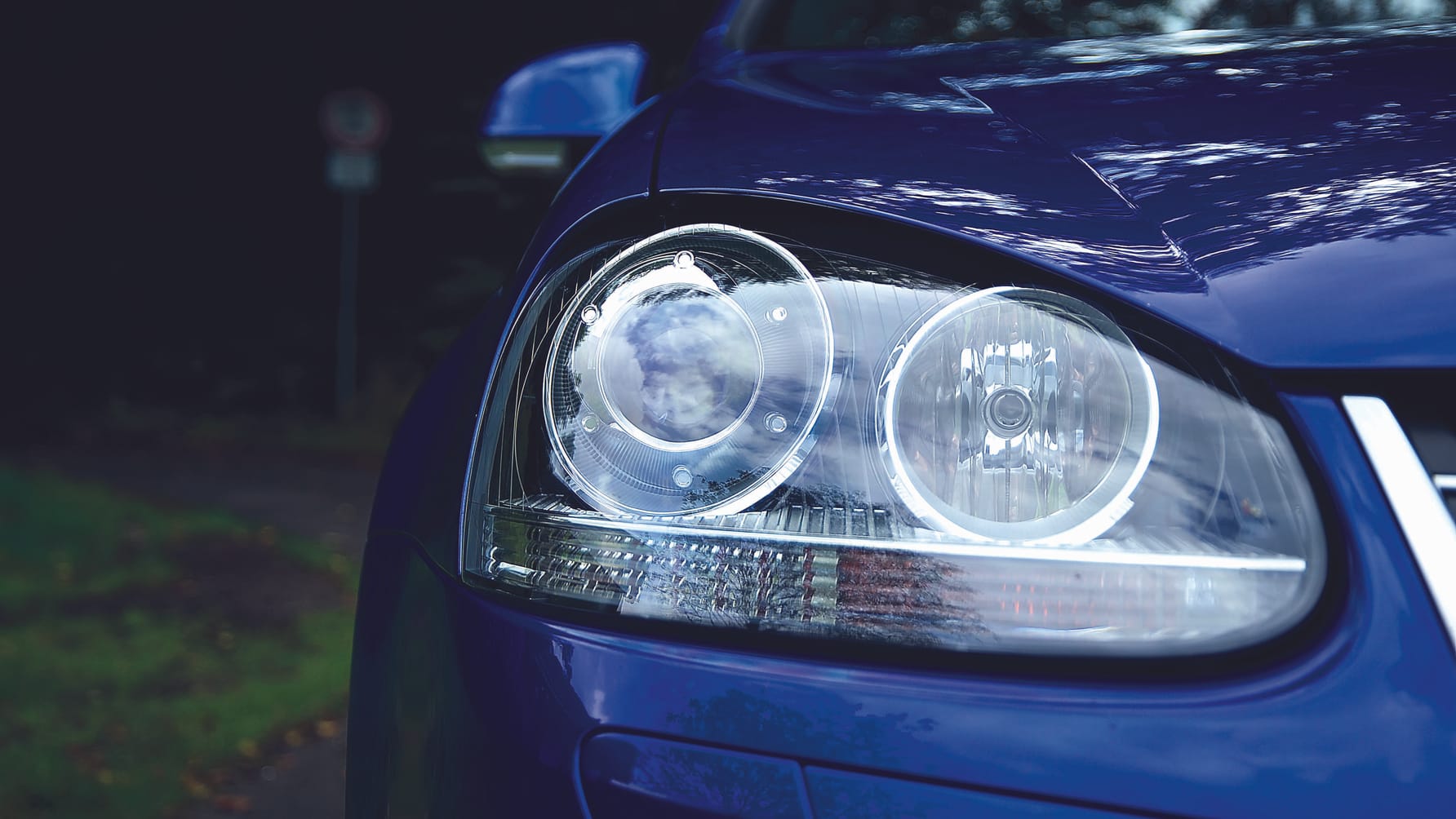 Retro review: the Mk5 Volkswagen Golf R32 Reviews 2025 | Top Gear