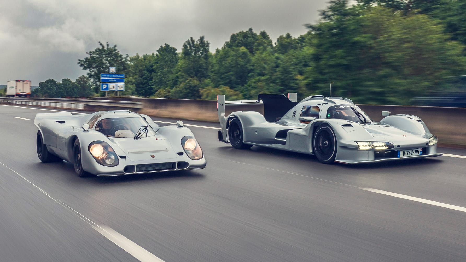 Porsche 963 RSP review: road legal Le Mans prototype driven! Reviews ...