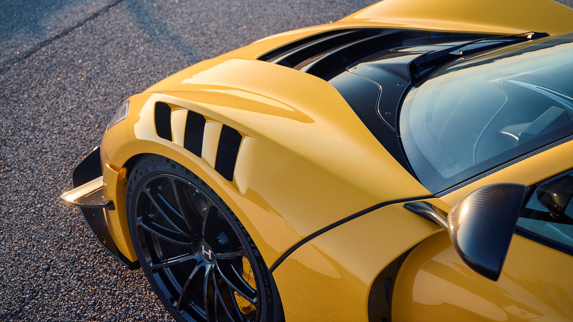 Hennessey F5 Venom Revolution Evo review: raw, wild and addictive ...