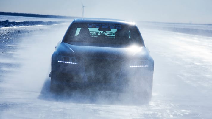 Ice speed record falls again... to an RS6 | Top Gear