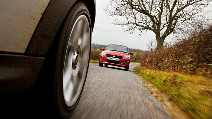 Suzuki Swift Sport vs. Mini Cooper | Top Gear