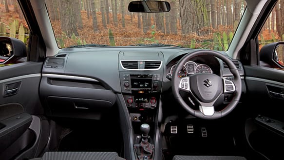 Suzuki Swift Sport vs. Mini Cooper | Top Gear