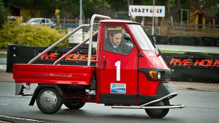 TG drives the Piaggio Ape racer | Top Gear
