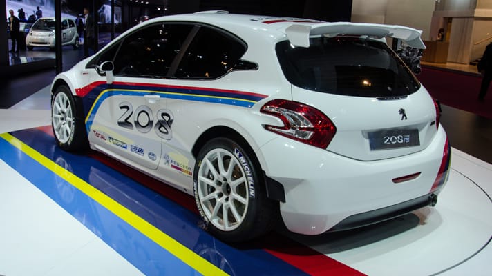 Peugeot unveils 208 rally car | Top Gear