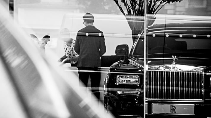 How to blag a posh car… with a watch