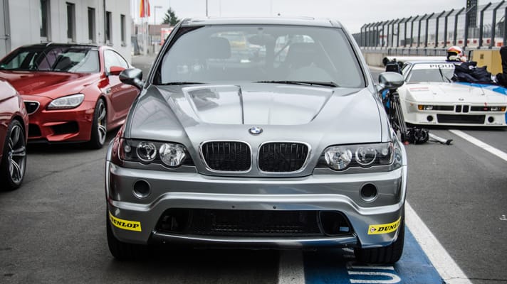 This is what a 700bhp, V12 BMW X5 feels like