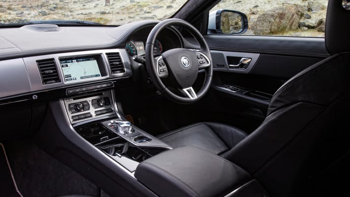 Jaguar XF Sportbrake vs Merc CLS Shooting Brake | Top Gear