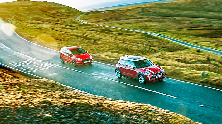 Mini Cooper S vs Ford Fiesta ST