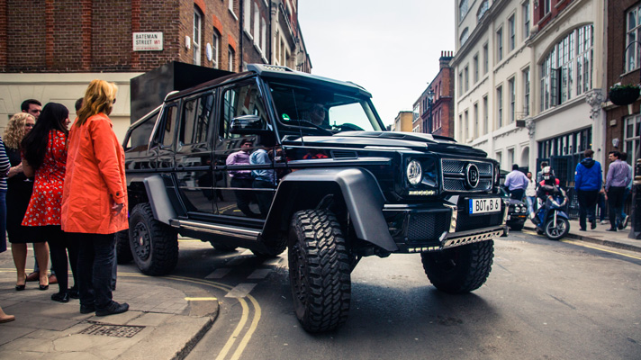 First drive: the Brabus 6x6 takes on London