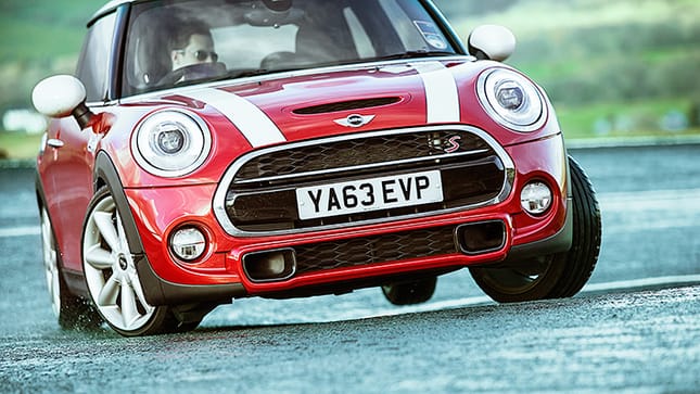 Mini Cooper S vs Ford Fiesta ST