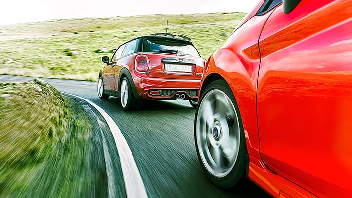 Mini Cooper S vs Ford Fiesta ST