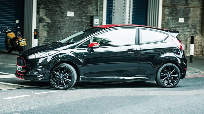 Mini Cooper vs Ford Fiesta EcoBoost