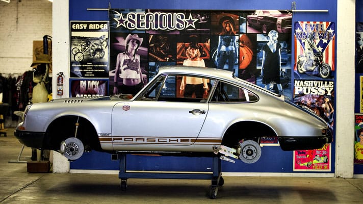 Who is Magnus Walker?