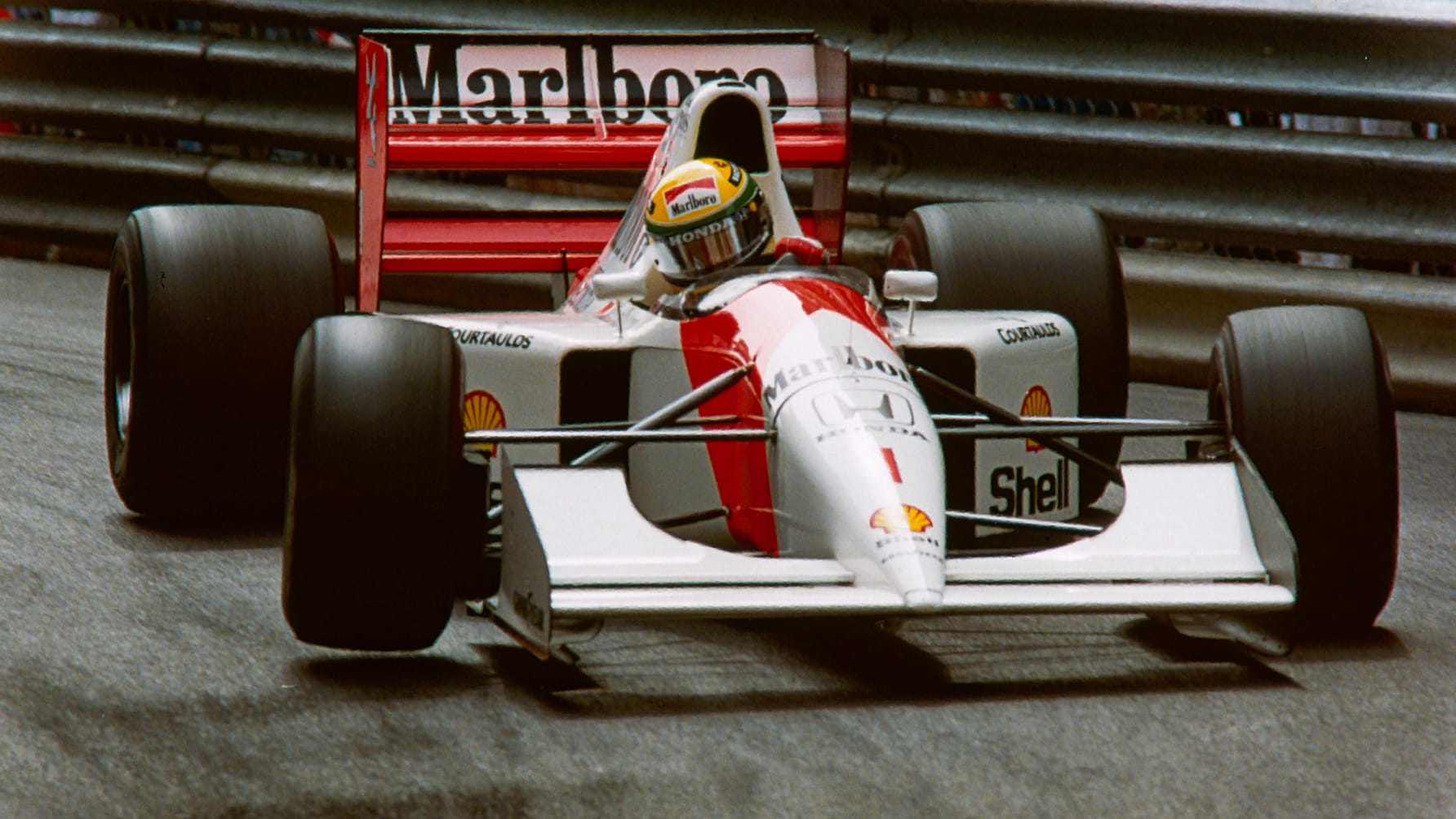 Lewis Hamilton vs Ayrton Senna: who would win? | Top Gear