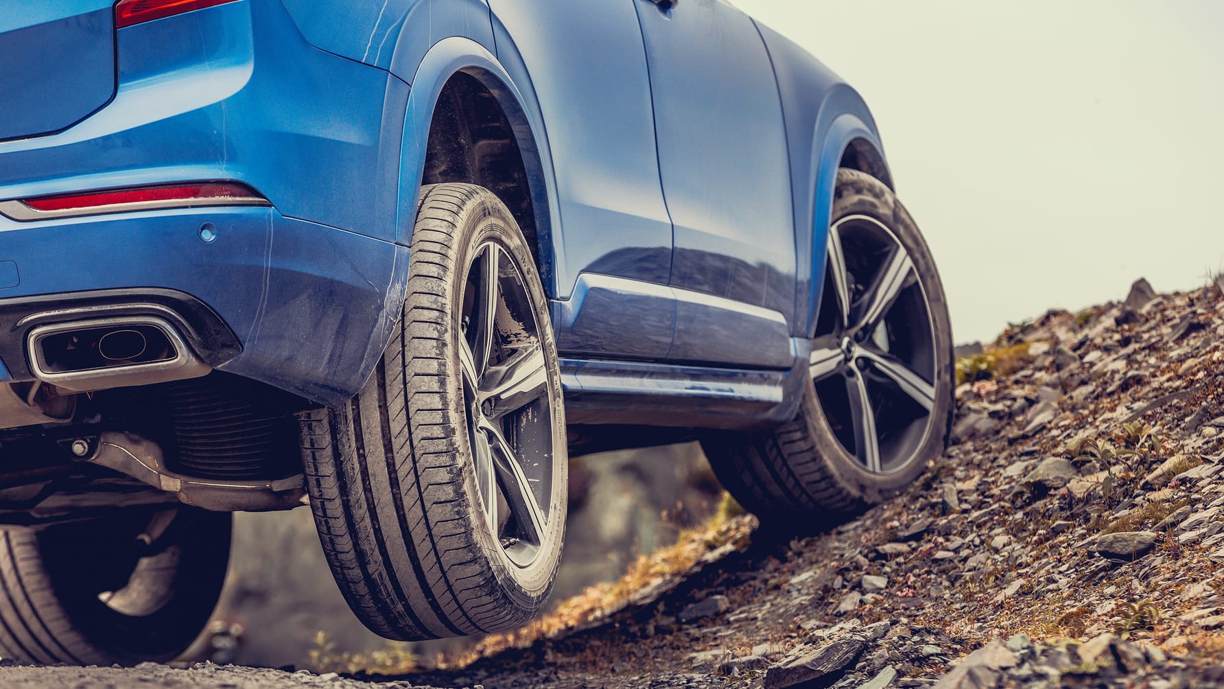 Land Rover Discovery vs Audi Q7 vs Volvo XC90 | Top Gear