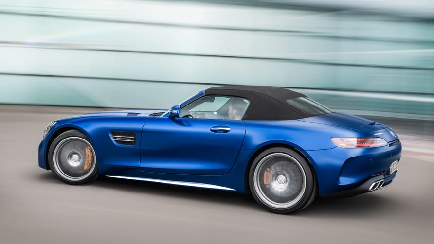 Hardcore GT R Pro tops new Mercedes-AMG GT range | Top Gear