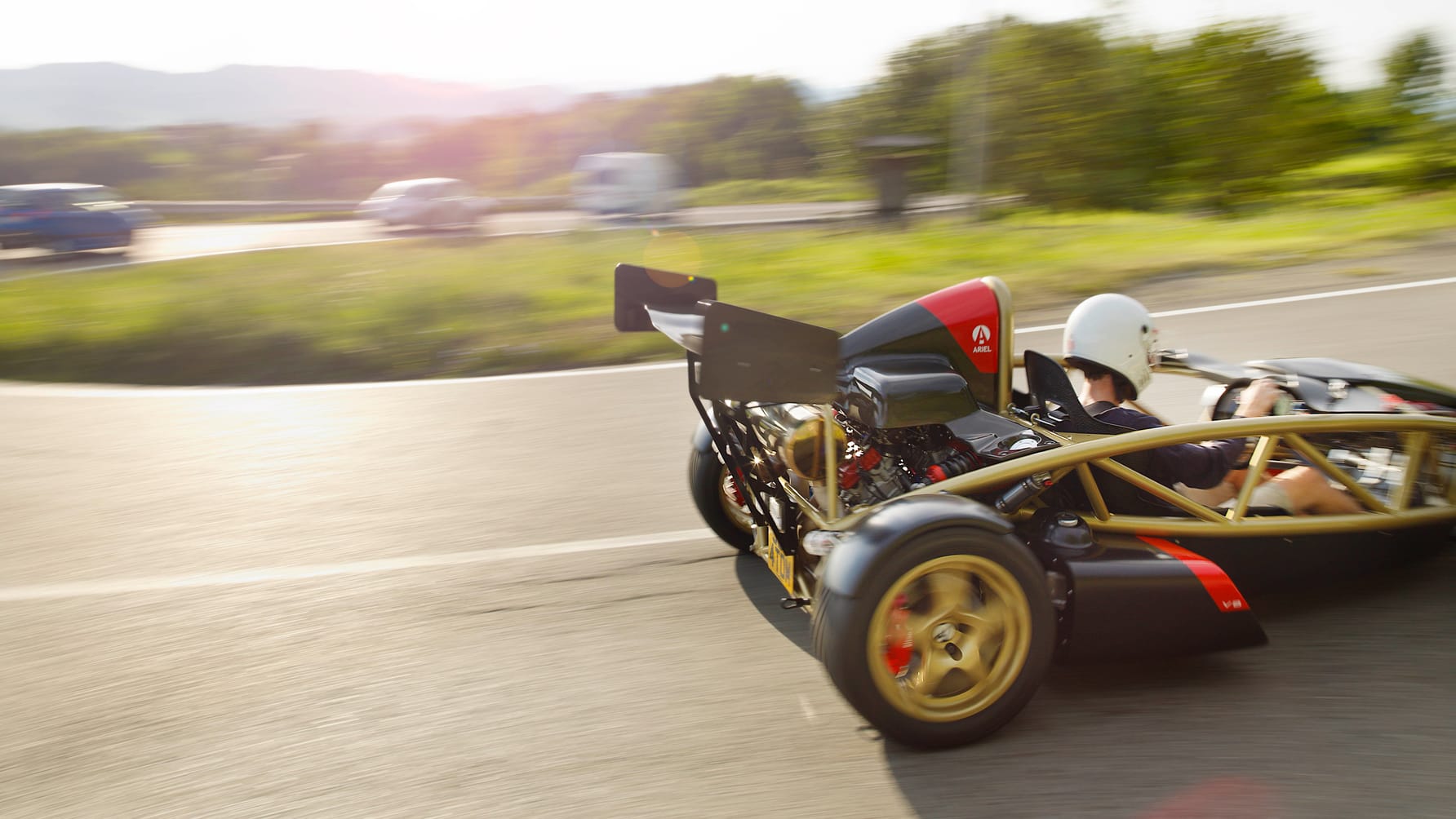 From the archives: the V8-engined Ariel Atom 500 in Italy | Top Gear