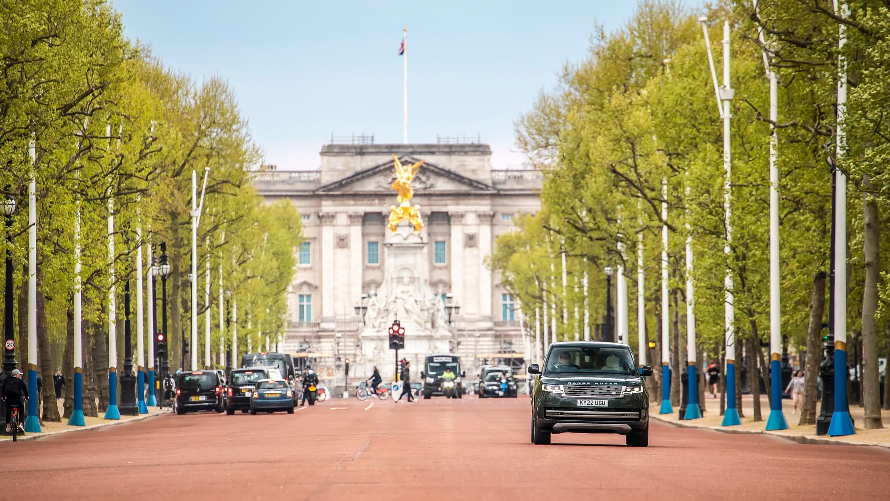 Is the new Range Rover worthy of its royal status? | Top Gear