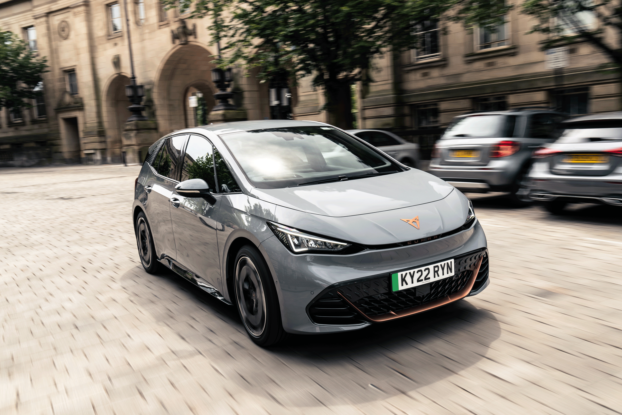 Follow your impulse: the CUPRA Born on a head-turning trip across the ...