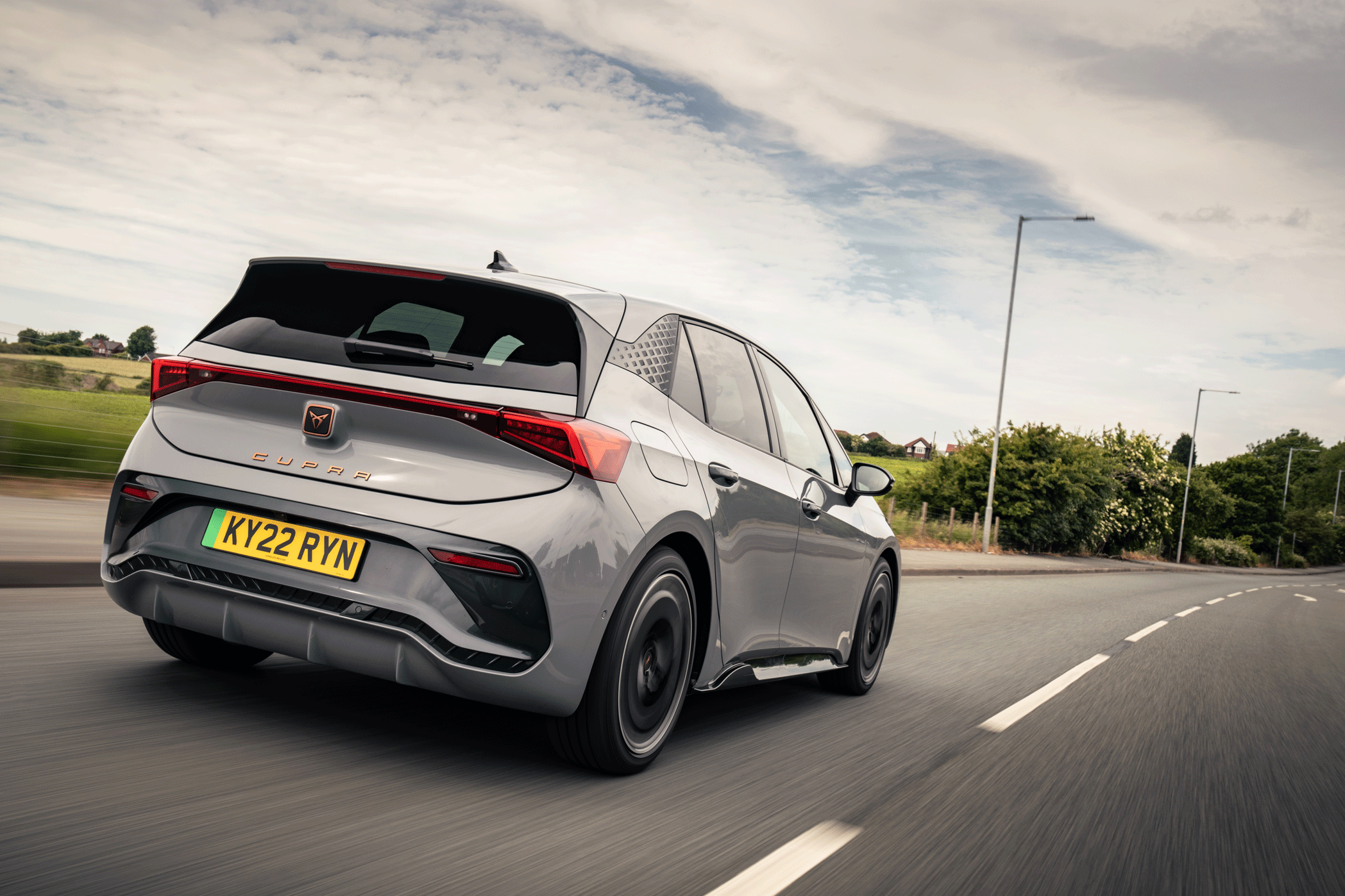 Follow your impulse: the CUPRA Born on a head-turning trip across the ...