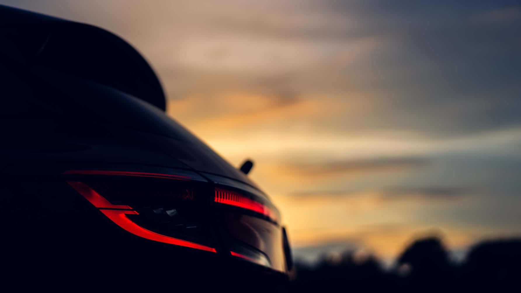 Video: Great Escapes in the new Renault Austral | Top Gear