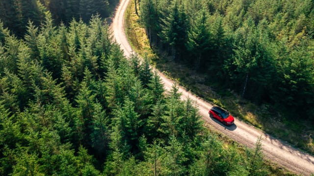 Video: Great Escapes in the new Renault Austral | Top Gear