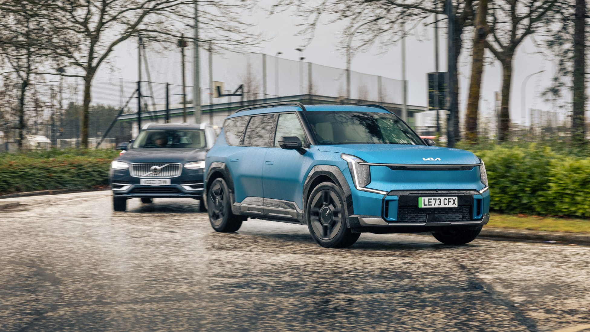 The big family SUV test: Kia EV9 vs Volvo XC90 | Top Gear