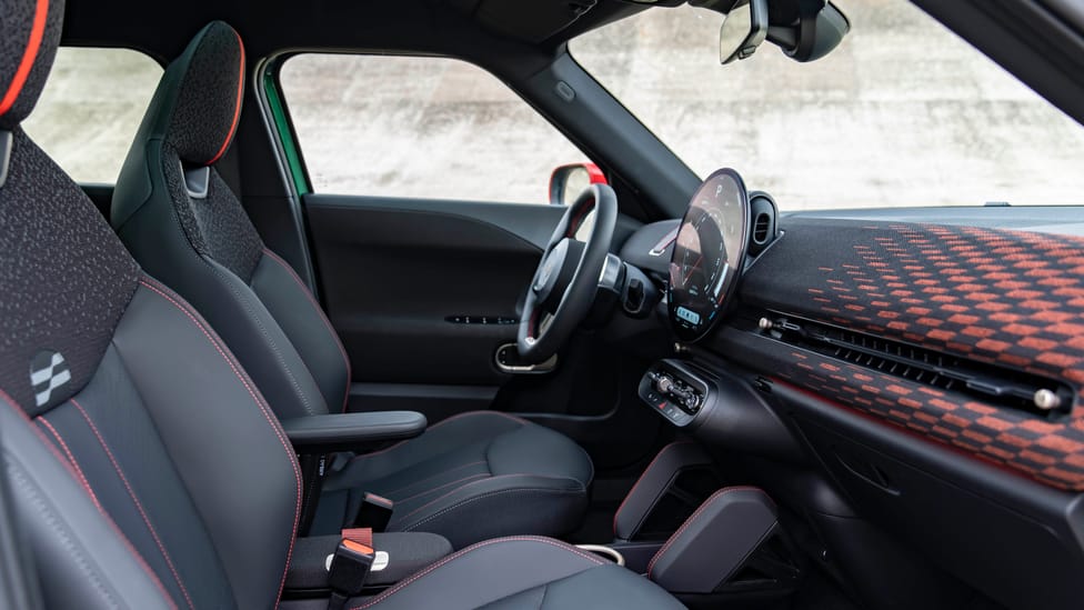 There’s a new all-electric Mini John Cooper Works with 254bhp | Top Gear