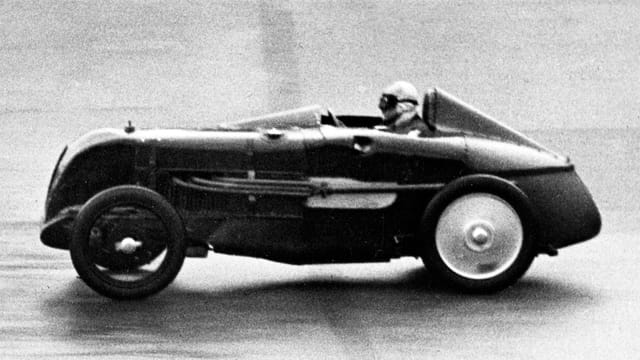 The MG EXE181 concept pays homage to the EX181 Land Speed car of 1957 ...