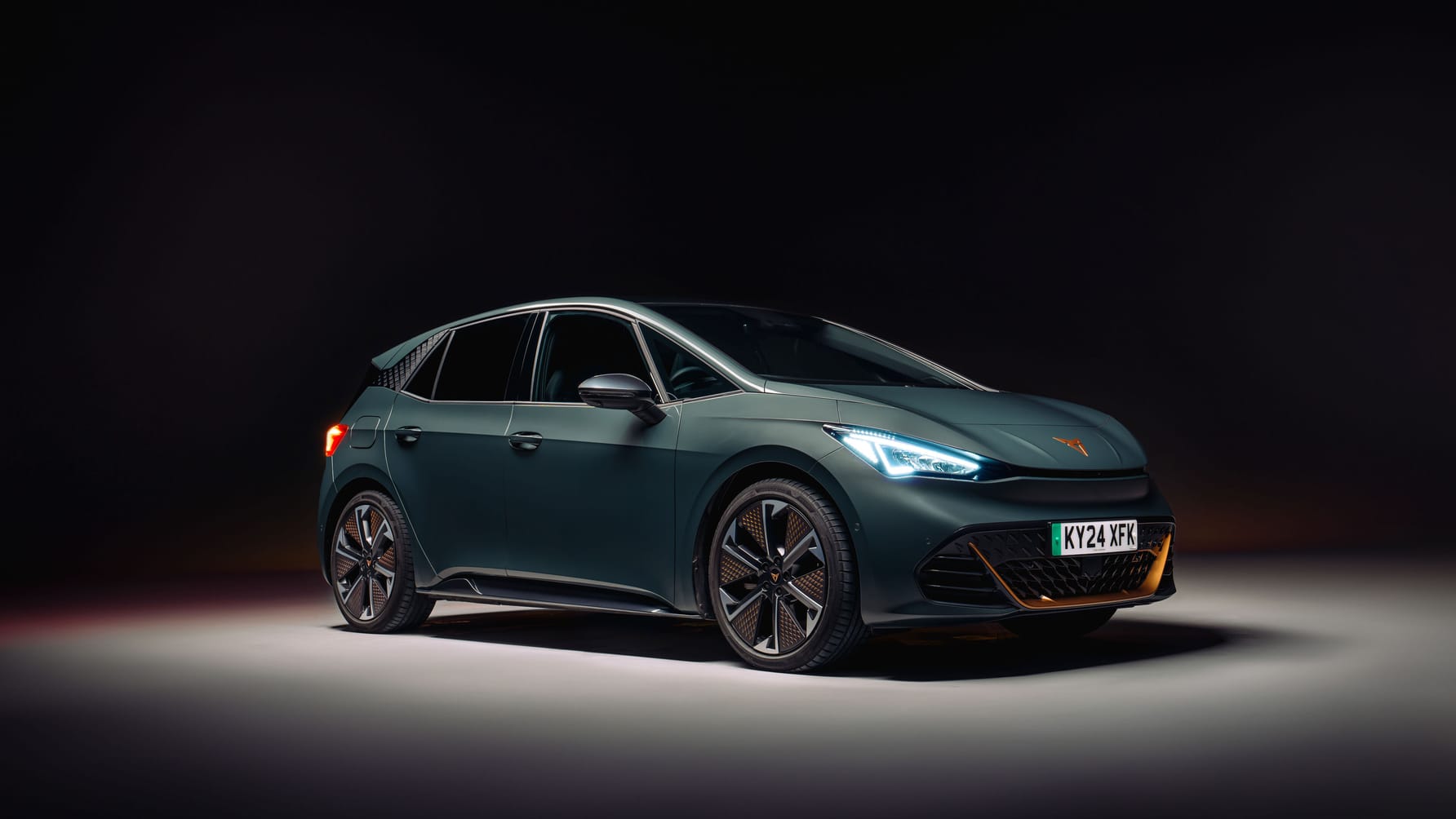 CUPRA Born VZ: the thrill of the ride | Top Gear