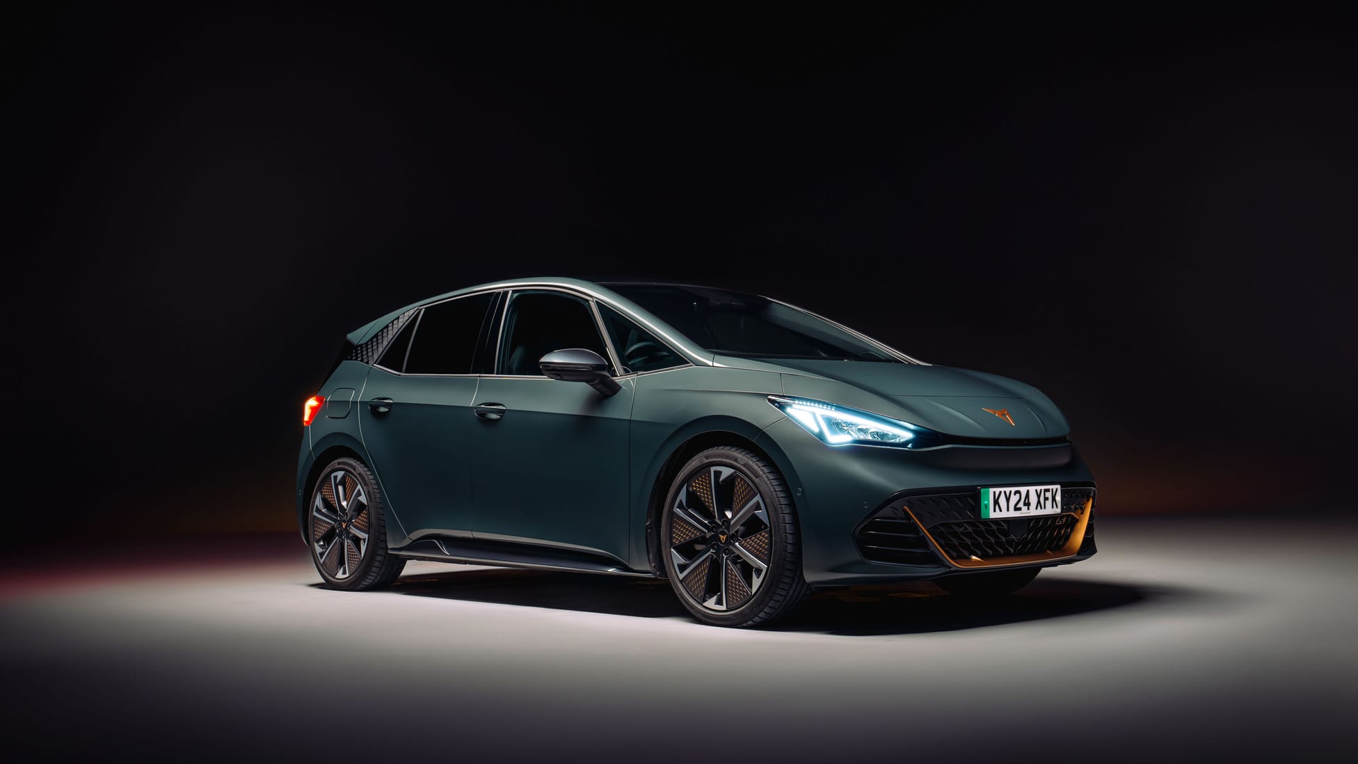 CUPRA Born VZ: the thrill of the ride | Top Gear