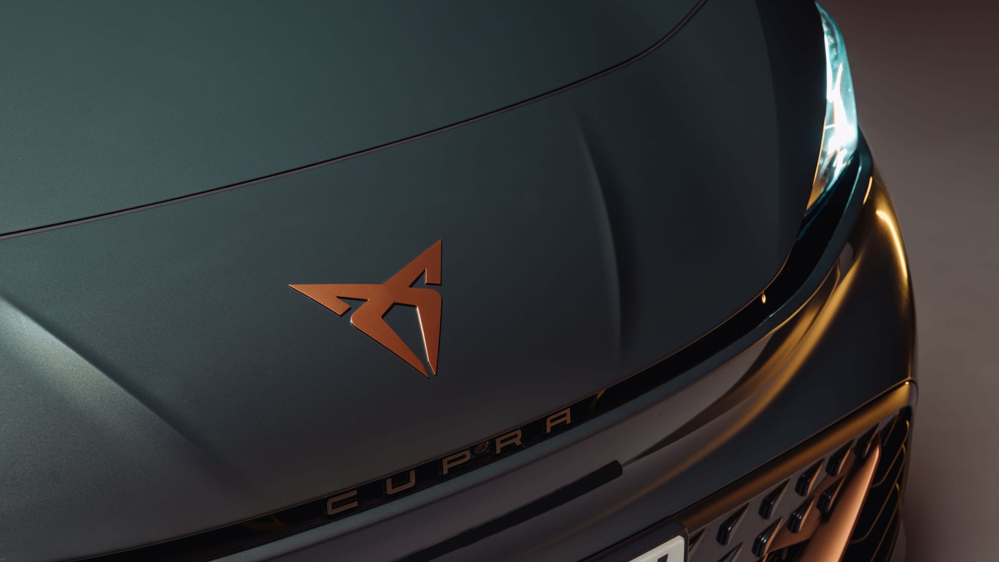 CUPRA Born VZ: the thrill of the ride | Top Gear