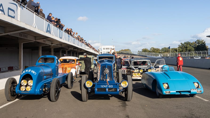 Wow! The wild Renault Filante Record 2025 is here to smash world ...