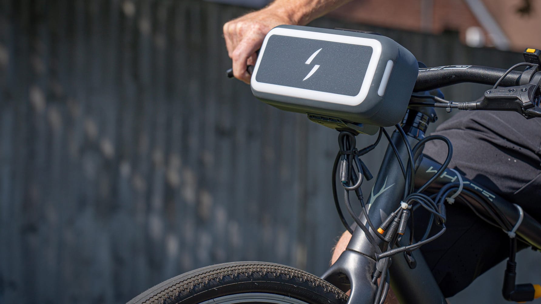 How to turn your push bike into a e-bike: Swytch vs Skarper | Top Gear