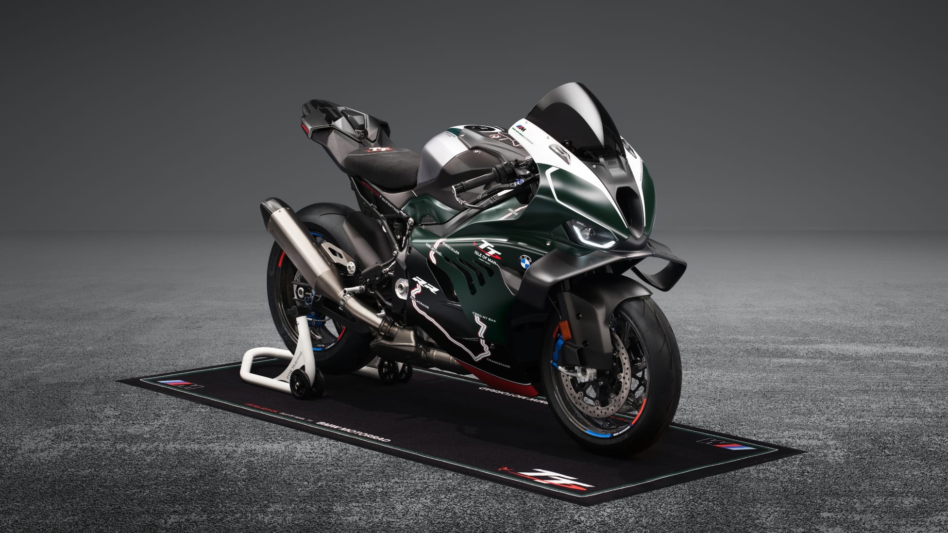 BMW has built a £44k IOM TT special for the road | Top Gear