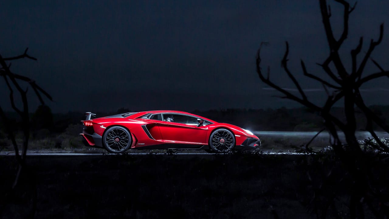 Wallpapers: one night in Lambo’s 740bhp Aventador SV | Top Gear