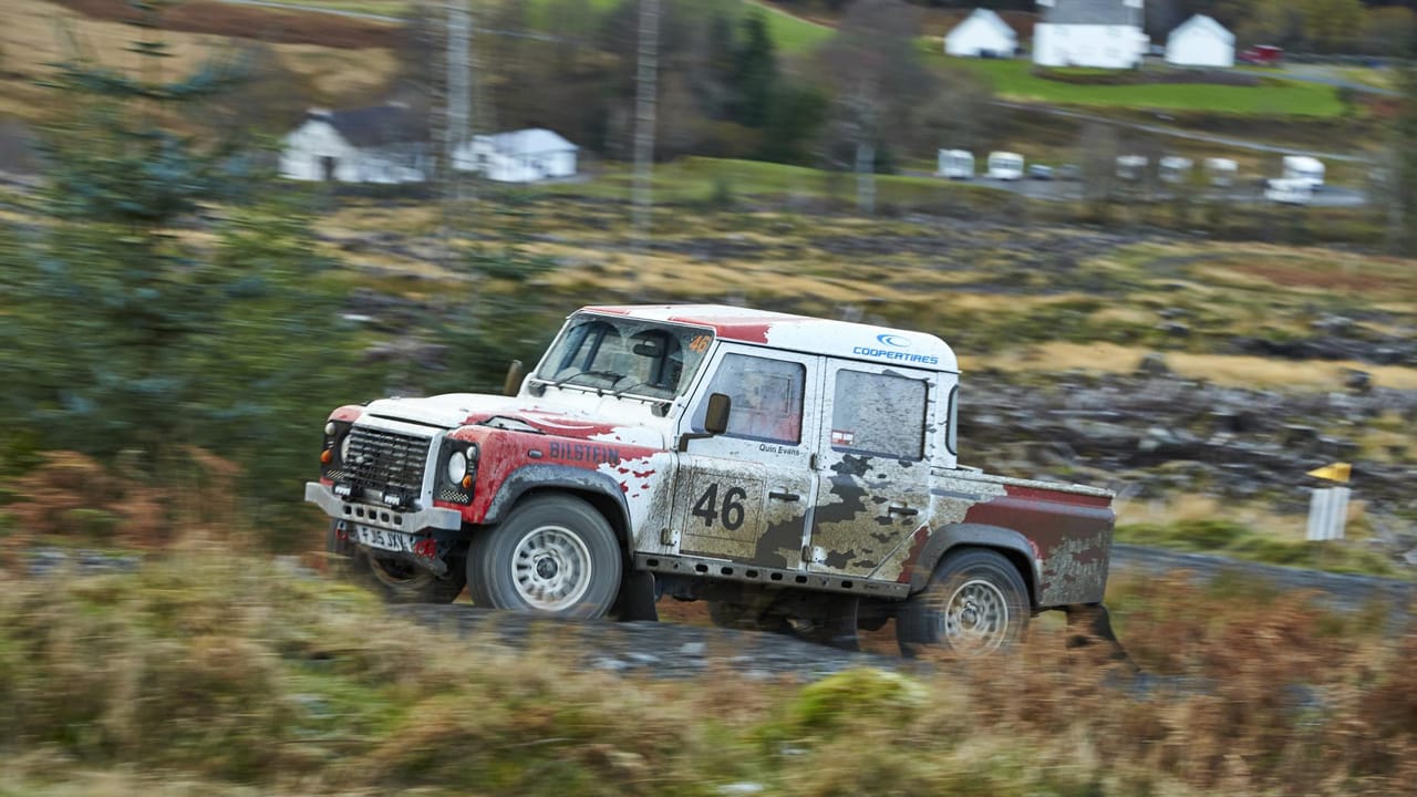 Video: racing a 440bhp Defender in a hill rally | Top Gear