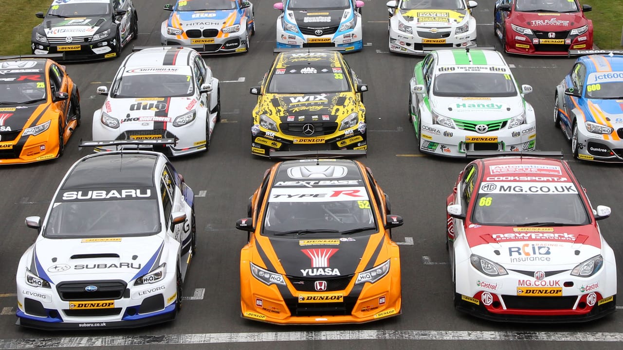 The 2016 British Touring Cars grid is completely full | Top Gear