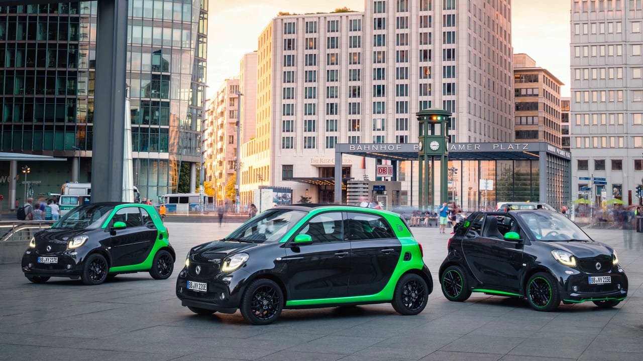 Smart unveils very green, fully electric range | Top Gear