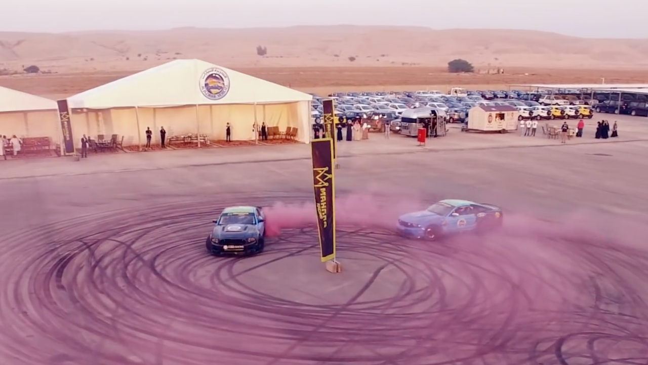 Watch these Mustangs drift their way into a world record | Top Gear