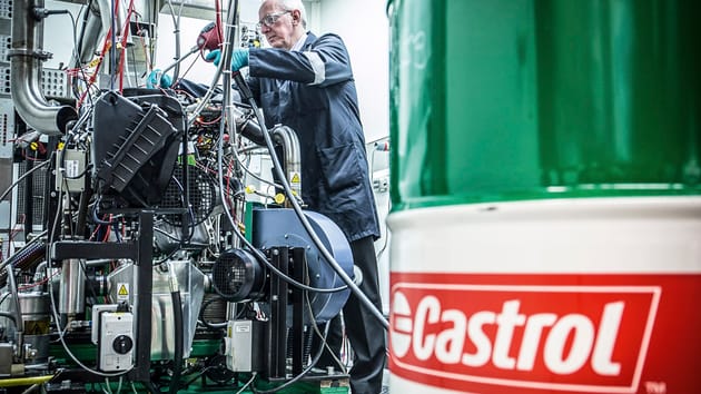 Castrol EDGE | Top Gear