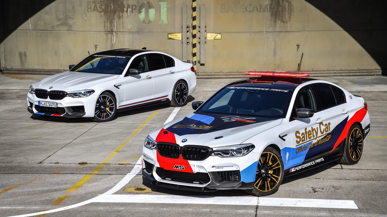 New 592bhp BMW M5 morphs into MotoGP’s safety car | Top Gear