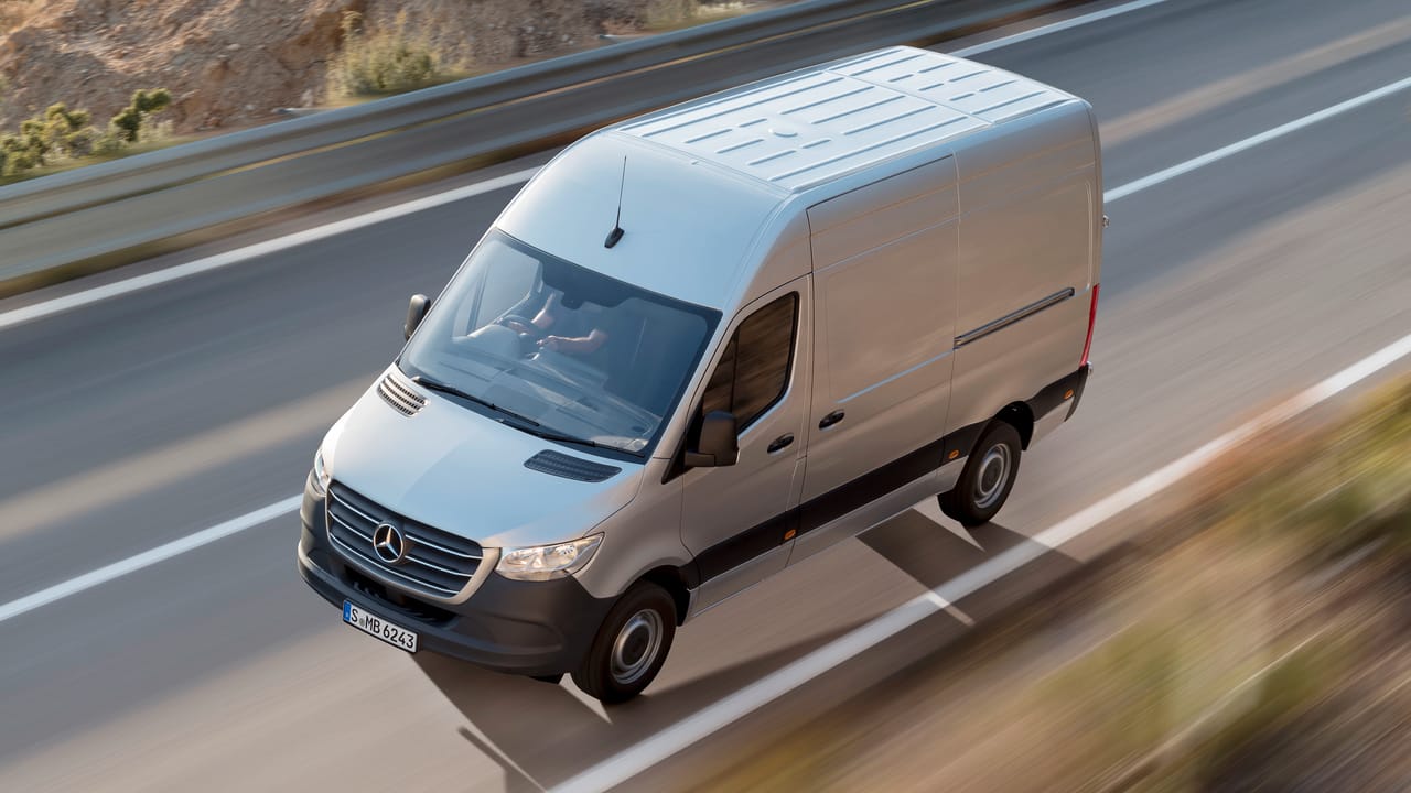 Mercedes has launched 1,700 new Sprinters | Top Gear
