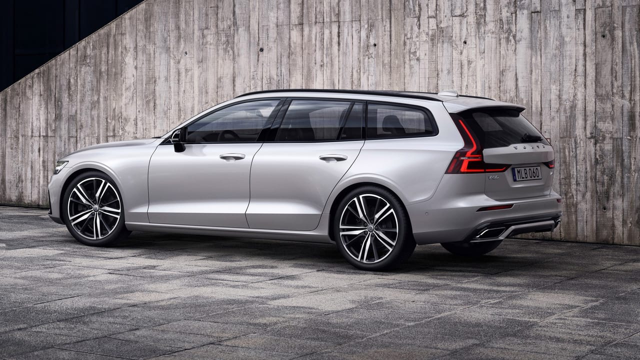 The V60 R-Design is a slightly sportier Volvo | Top Gear