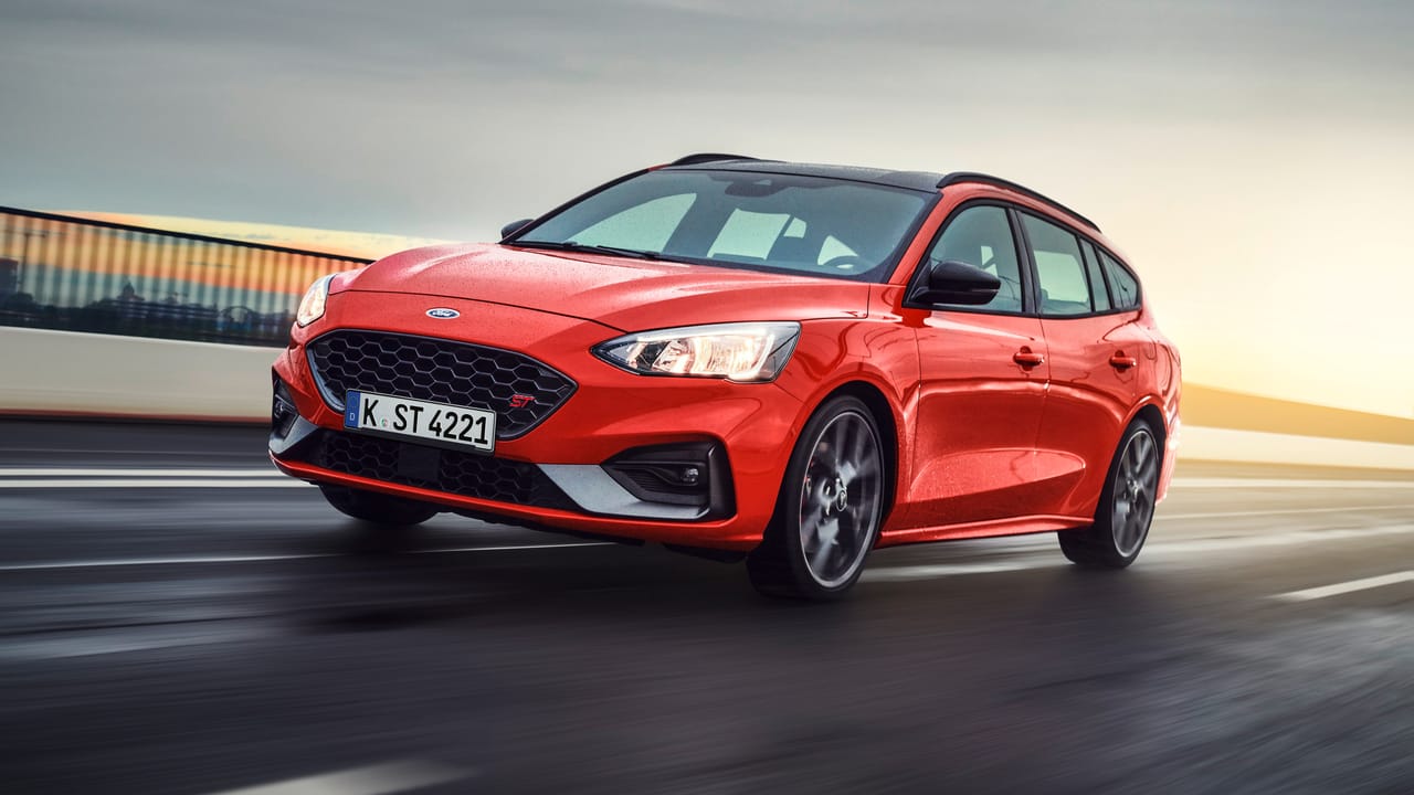 These are the first pictures of the new Ford Focus ST estate | Top Gear