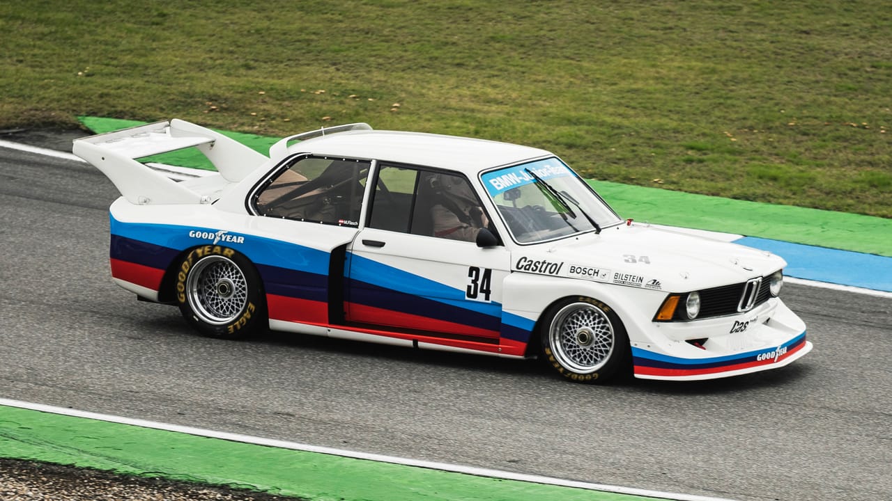 Good god, this classic BMW 320 Group 5 looks perfect | Top Gear