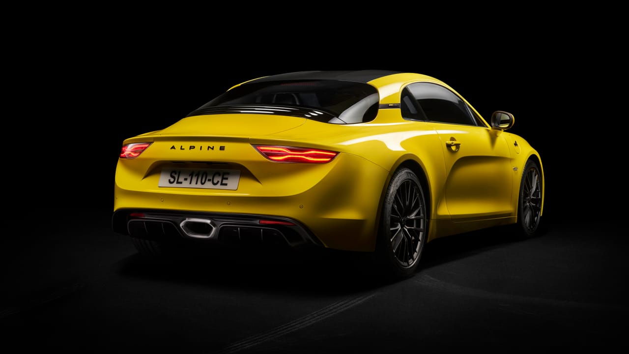 Look at these two special edition Alpine A110s | Top Gear