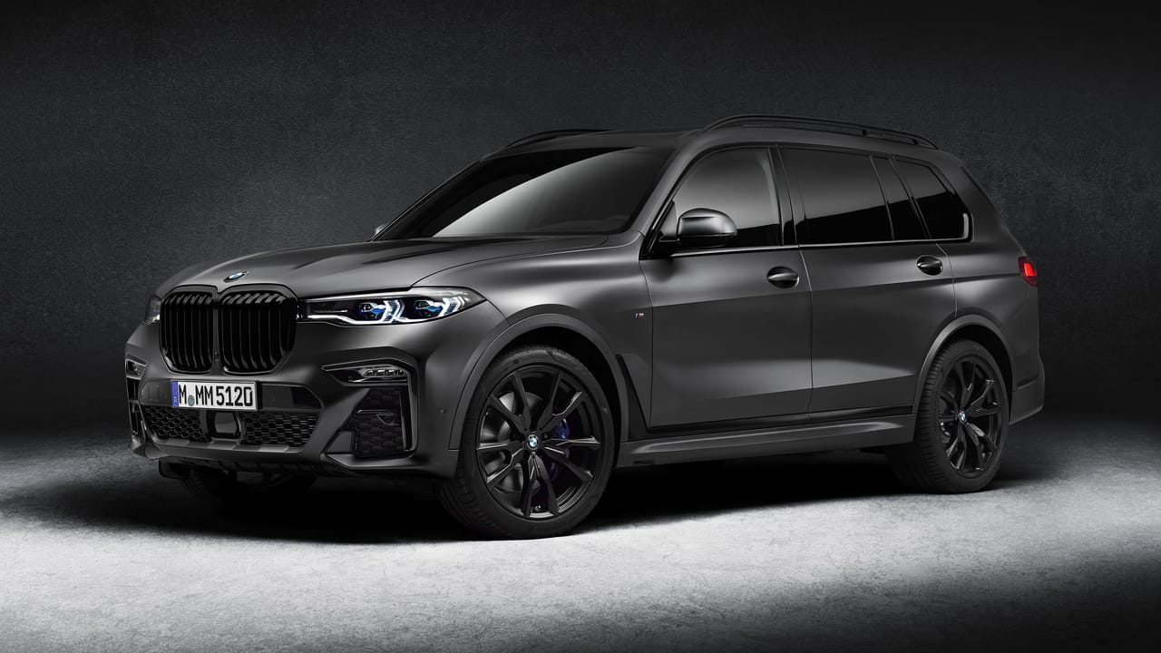 BMW reveals rare, £115k X7 ‘Dark Shadow Edition' SUV | Top Gear