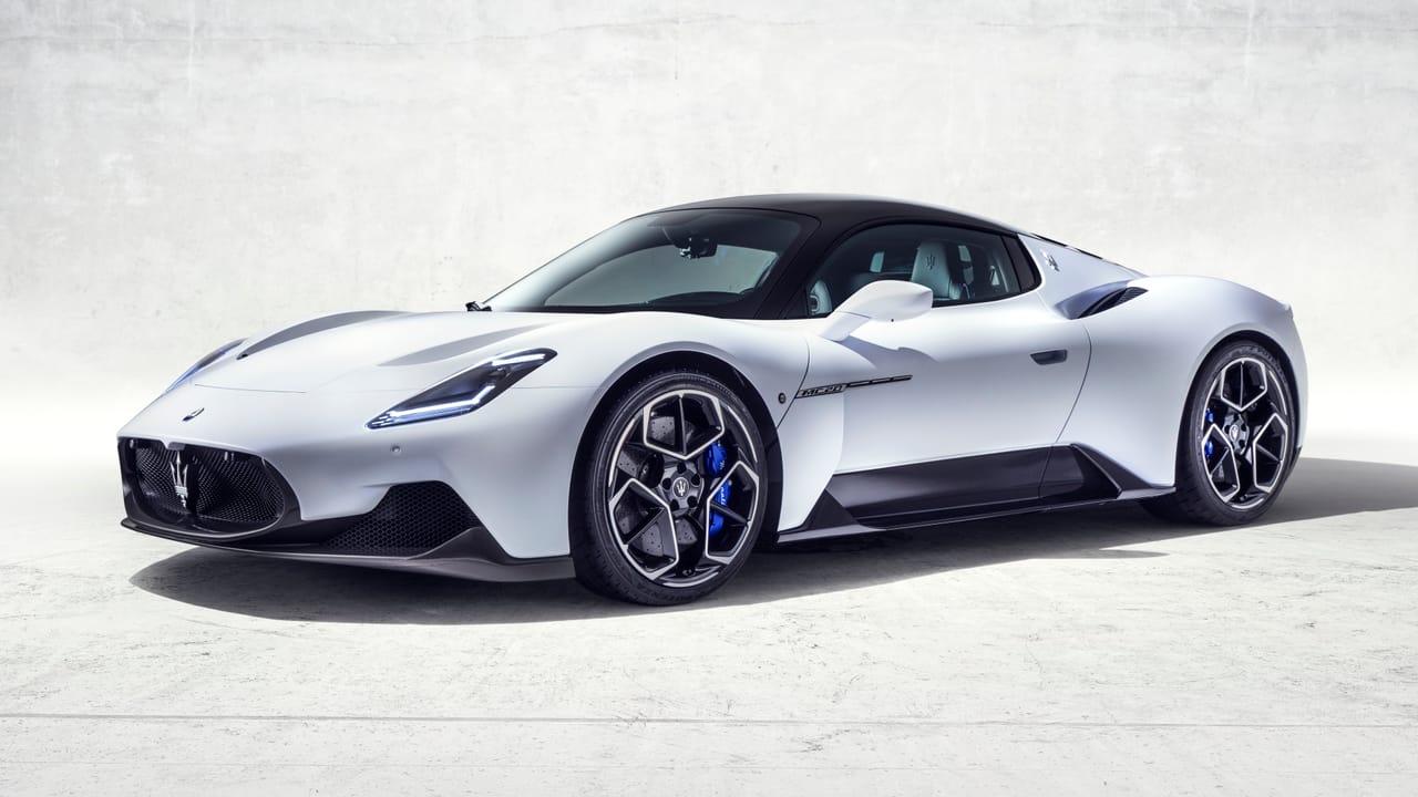Woah, it's the new Maserati MC20 supercar | Top Gear